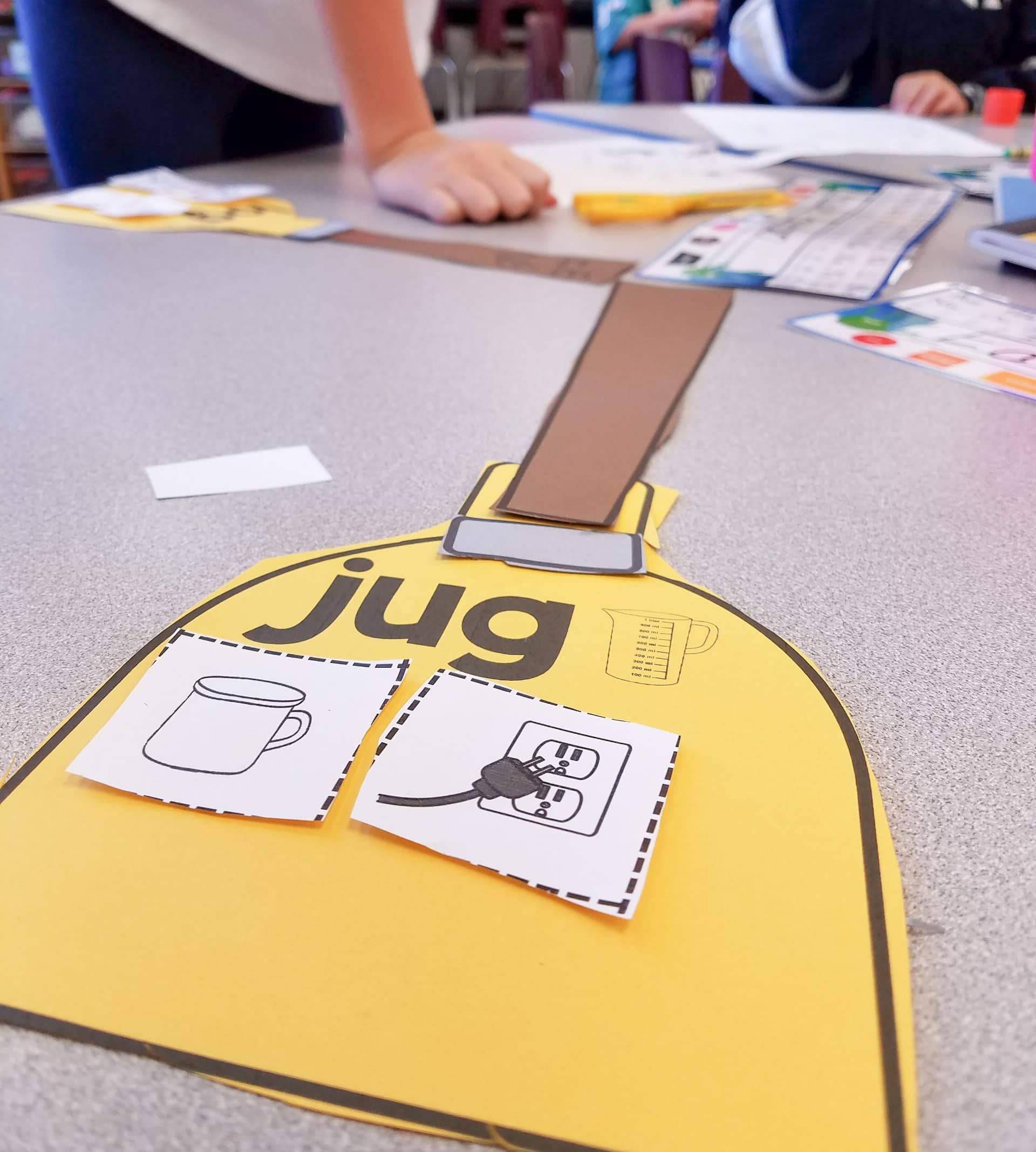 room on the broom-1 - The Applicious Teacher